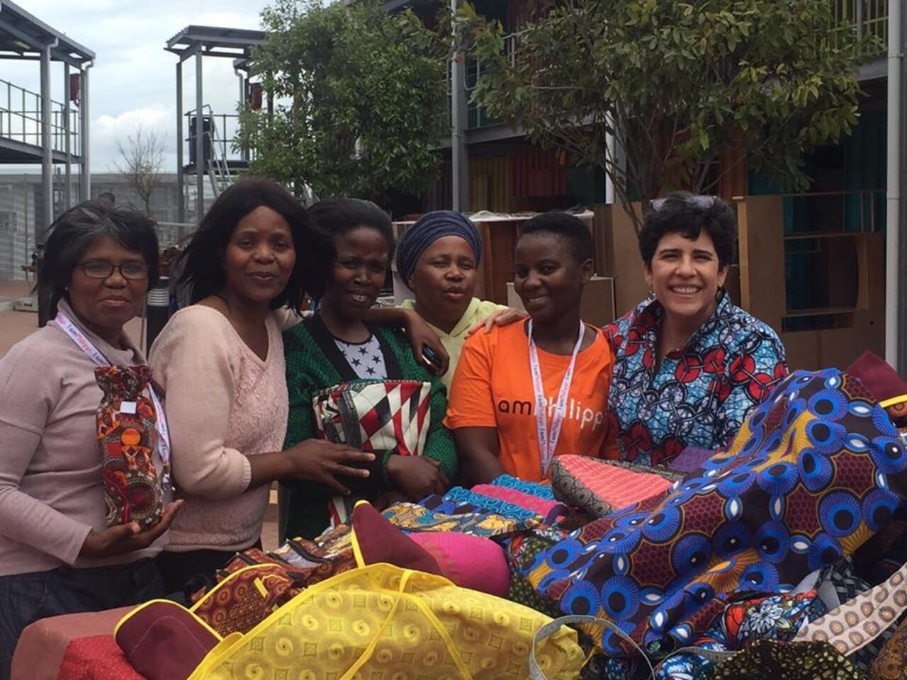 Batu nionso te ya misala maboko bazalaka lokuta, elobi mama motongi ...