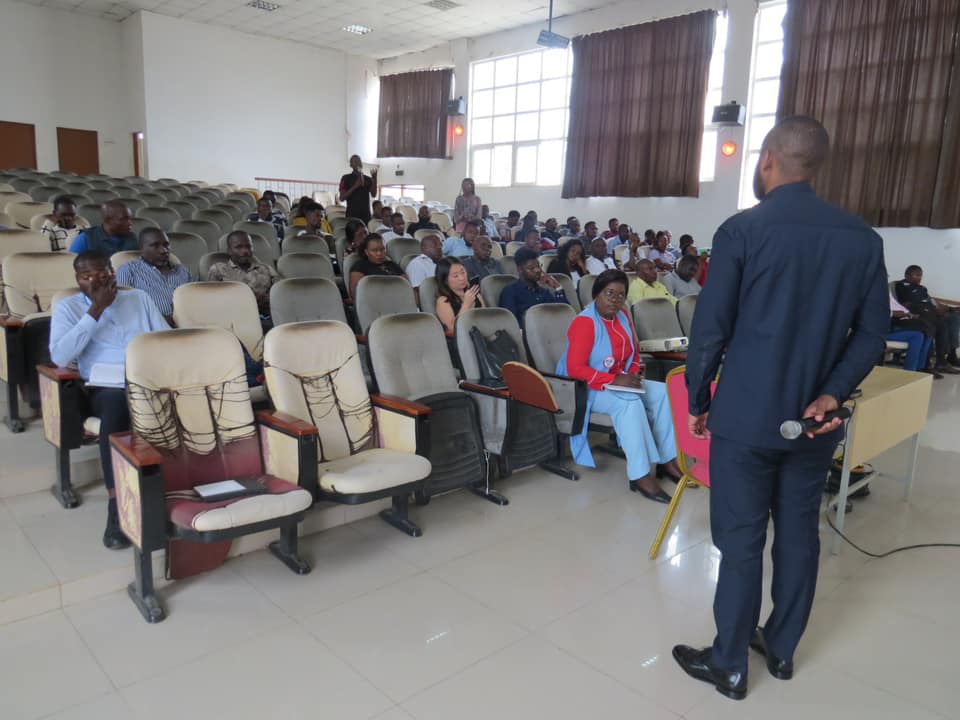 Orçamento Participativo: Munícipes de Cacuaco defendem maior ...