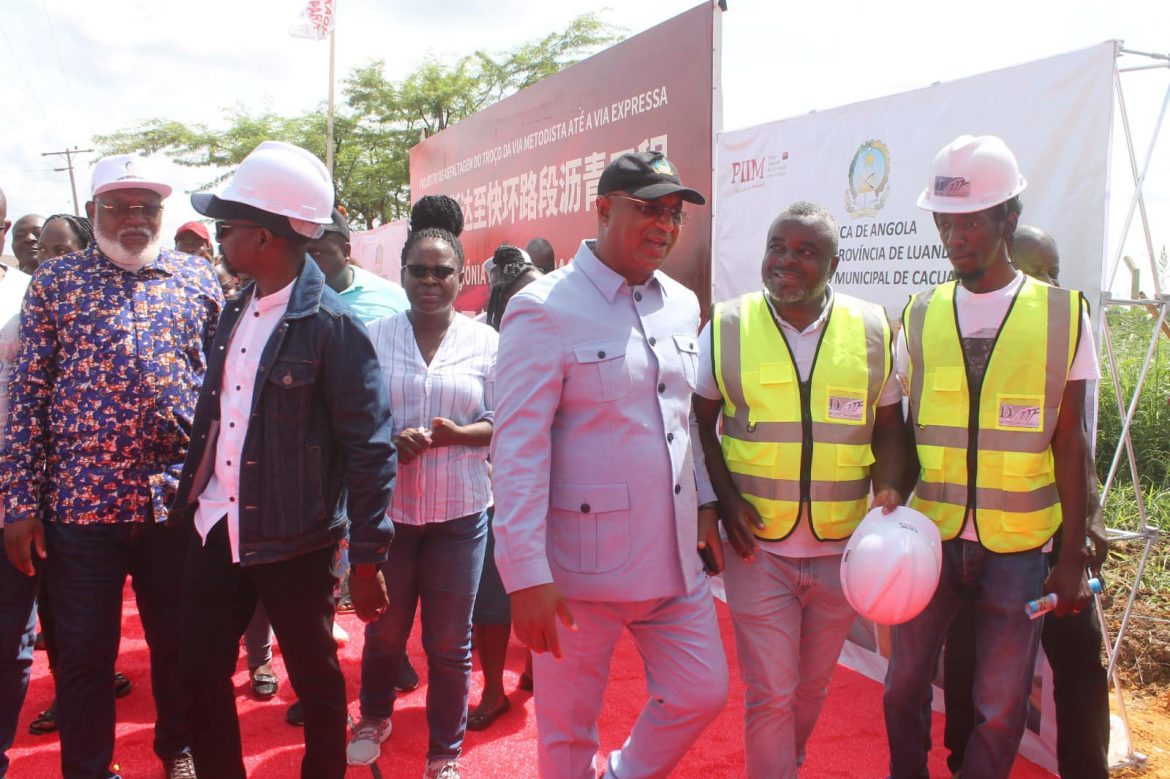 Administração de Cacuaco vai em 2024 colocar transportes públicos em ...