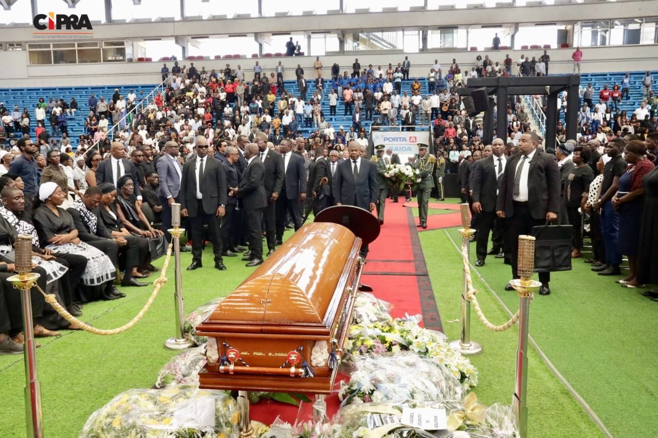 Presidente da República rende homenagem à Ângelo Victoriano – RNA