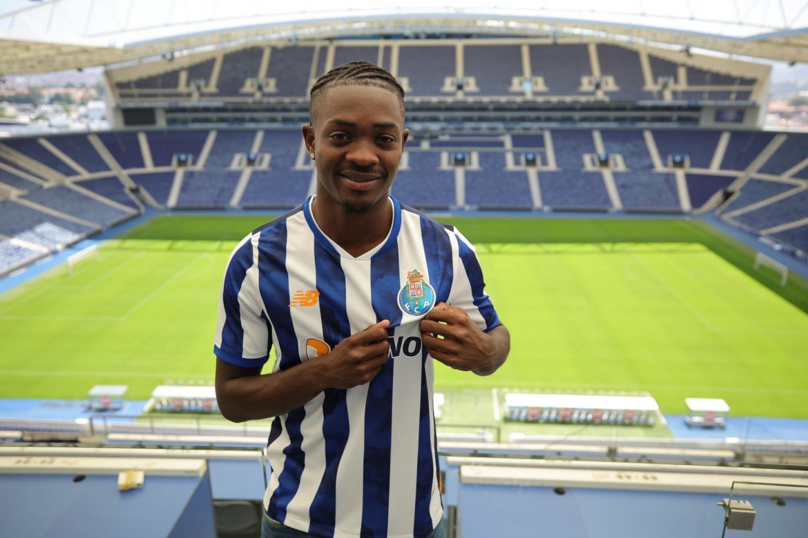 Domingos Andrade assina pela equipa B do Futebol Club do Porto até 2029 ...