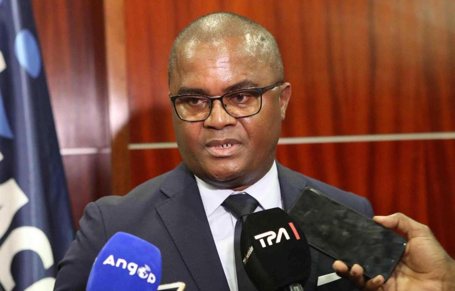 PCA do INACOM lembra que a tarefa da massificação digital em Angola ...