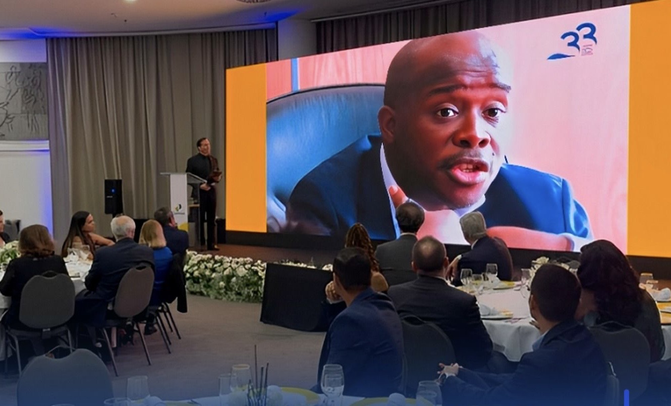 PCA da Angola Telecom distinguido no Brasil com o Prémio de Liderança ...