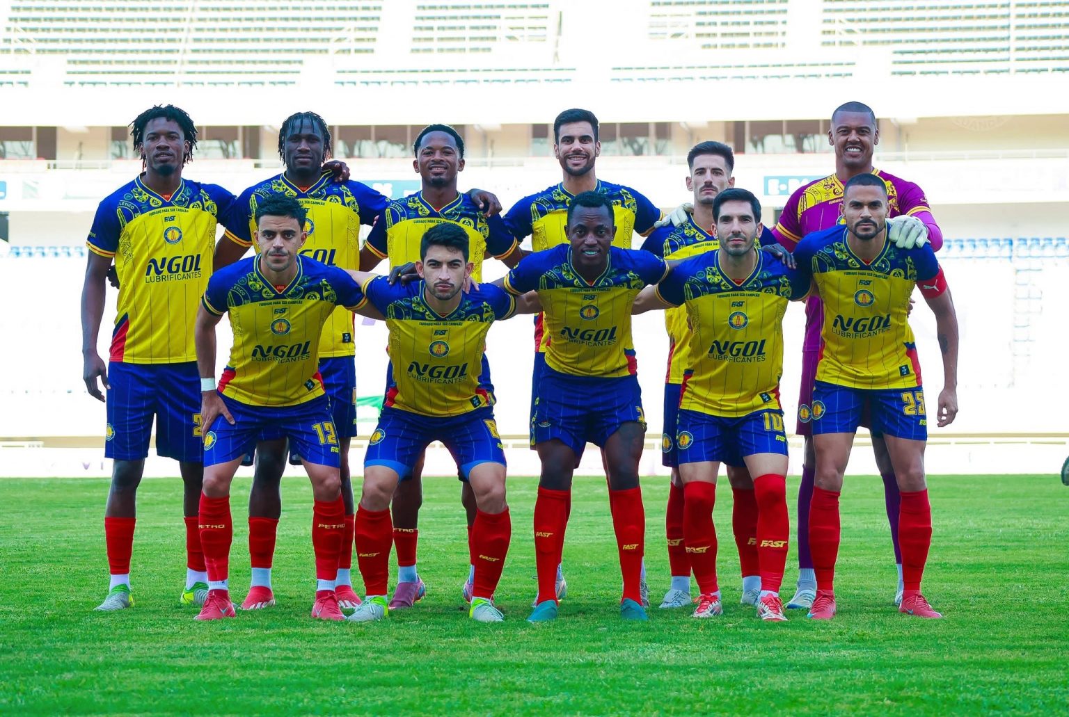 Afrotaças. Petro de Luanda joga hoje em Abidjan frente ao Stade d ...