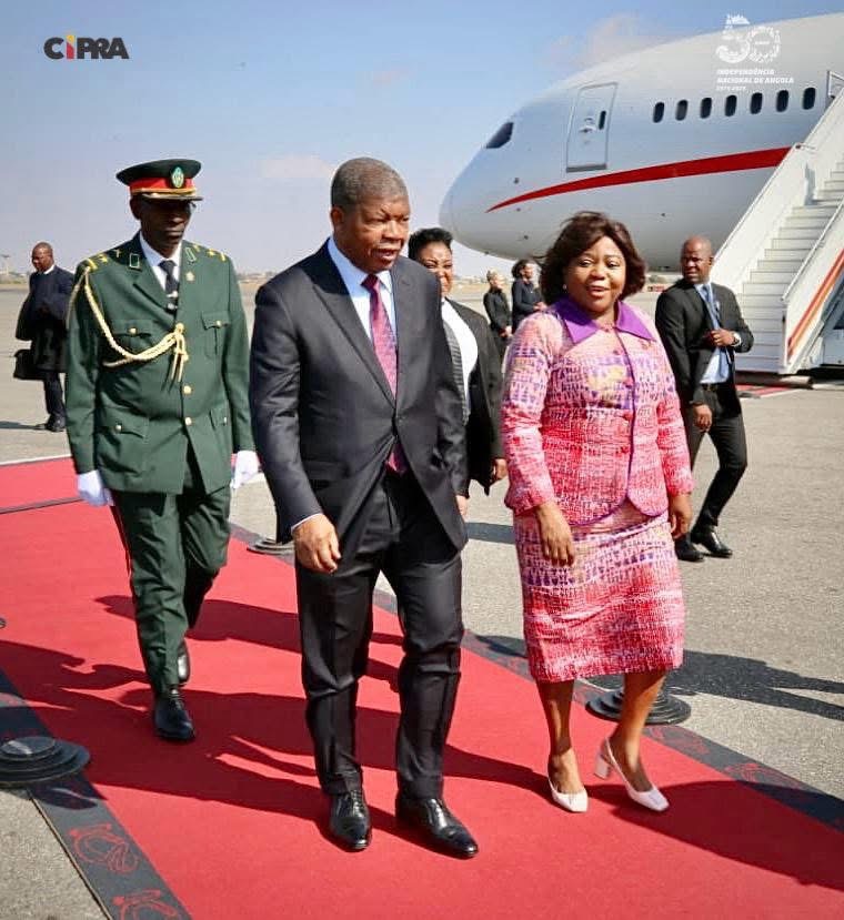 Presidente da República já em Luanda, depois de ter participado em ...